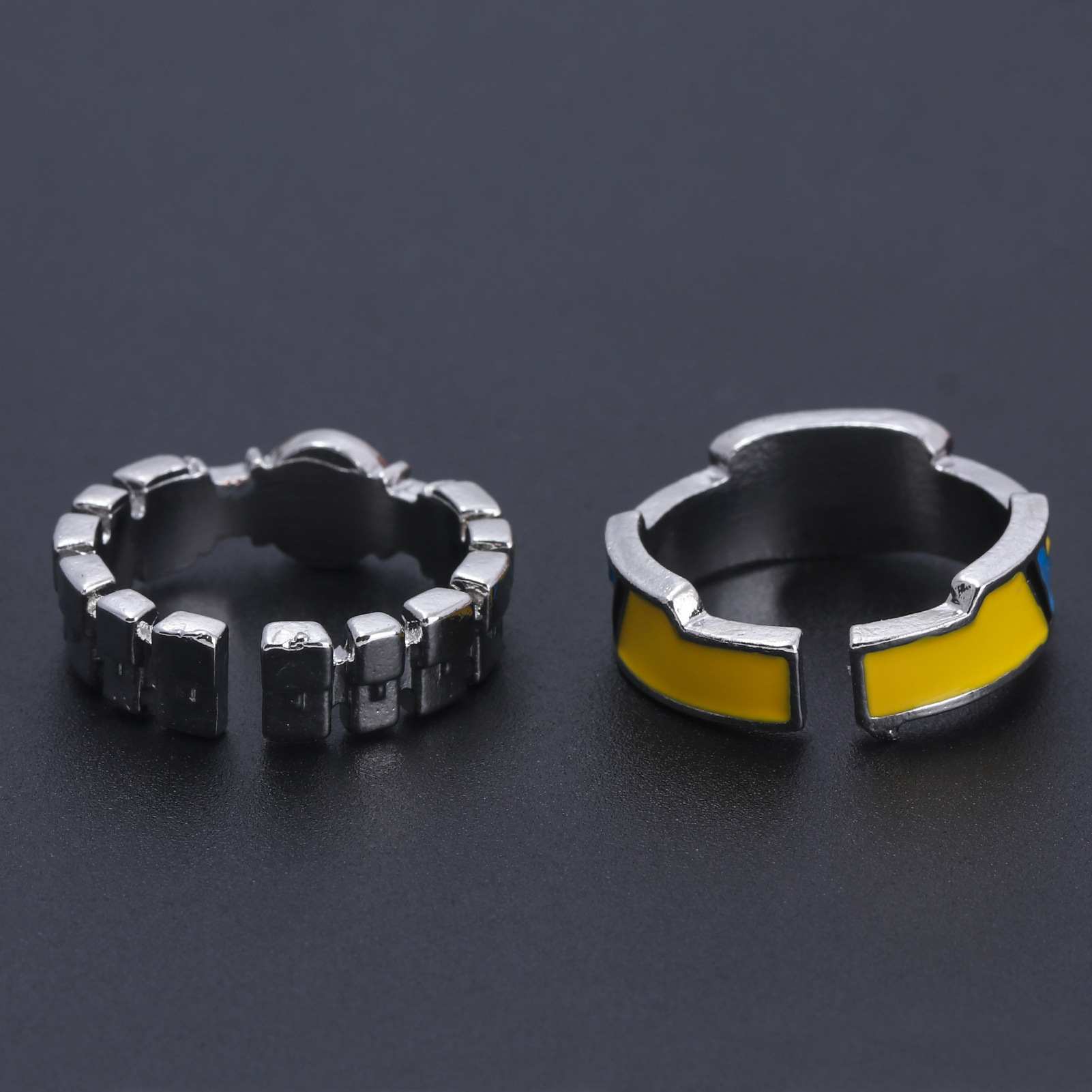 2 Styles Marvel's The Avengers Deadpool Cartoon Anime Alloy Ring